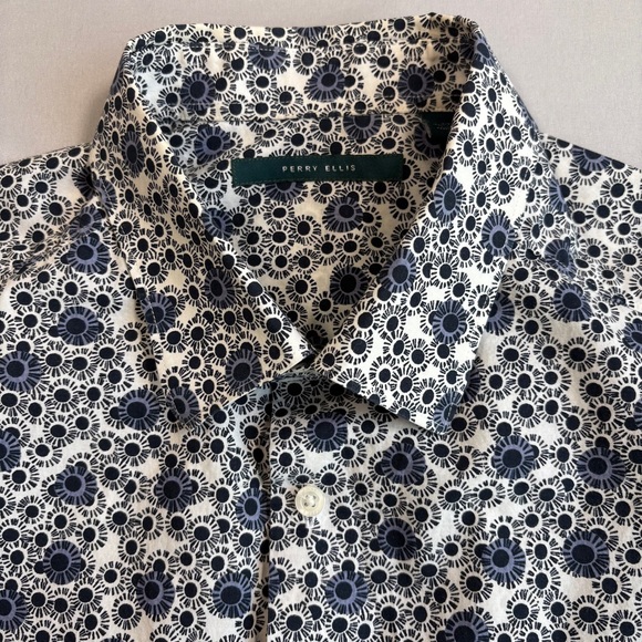 Perry Ellis | Shirts | Perry Ellis Mens Blue And White Floral Short ...